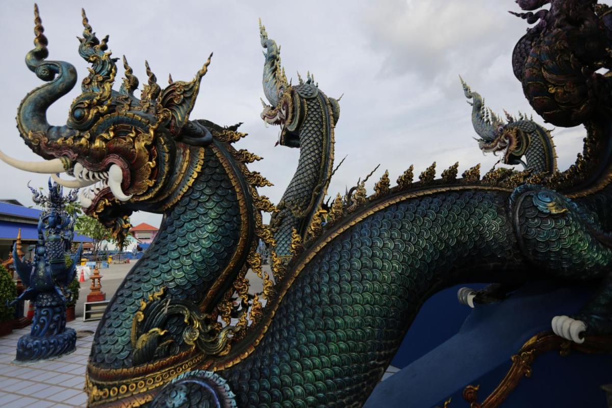Thai Serpent Beliefs: Naga, Phaya Nak and Ngeuak – Upon the Altar